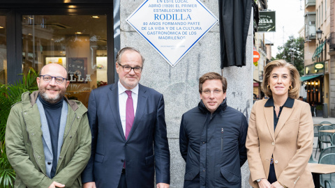 Aniversario: Rodilla celebra su 80 cumpleaños con una placa ...