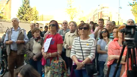 Concentración en recuerdo de José Couso ante la Embajada de EEUU | Público