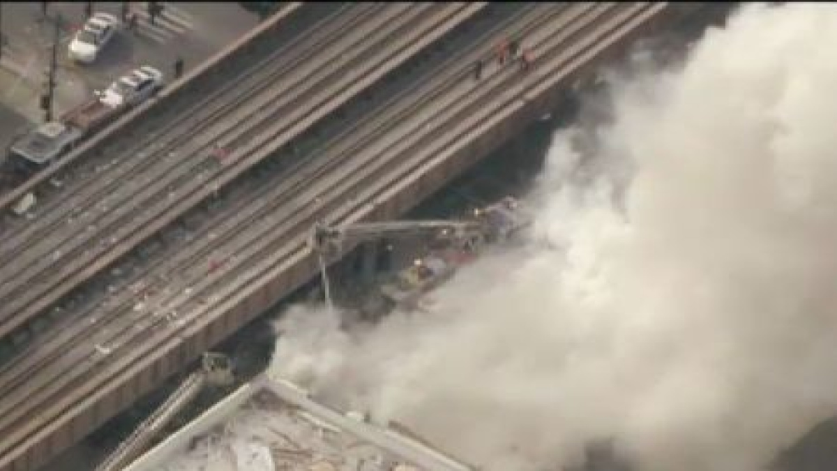 Derrumbe de dos edificios por una explosión en Nueva York | Público