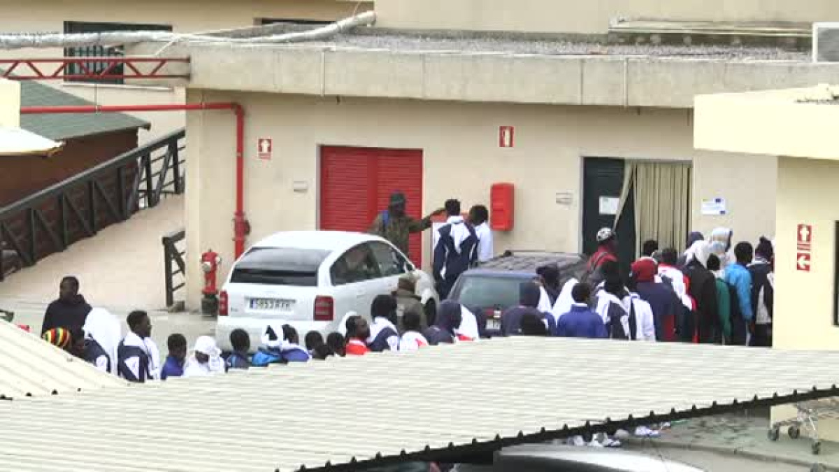 El CETI de Ceuta, colapsado tras recibir 850 migrantes en 3 días | Público