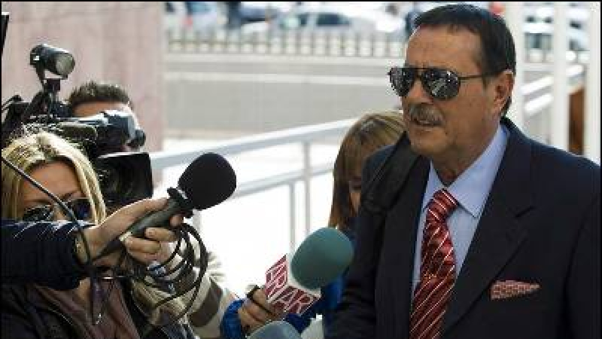 Julián Muñoz reniega de Roca | Público