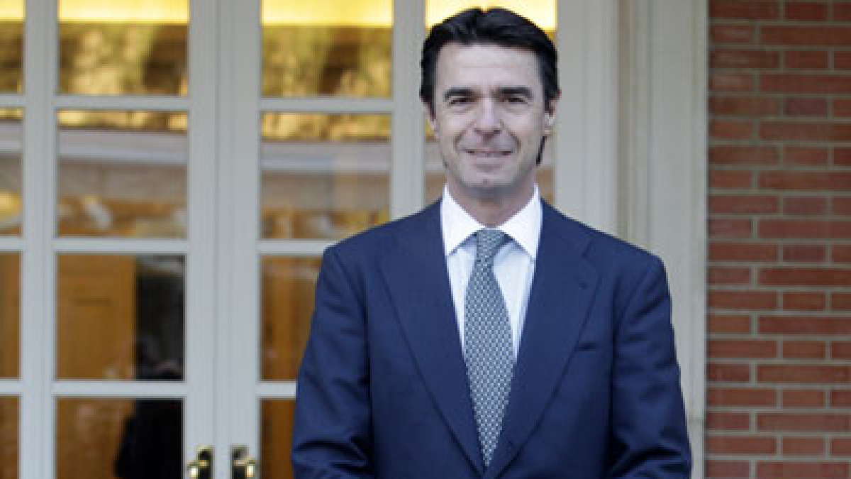 Un liberal de manual en Industria | Público