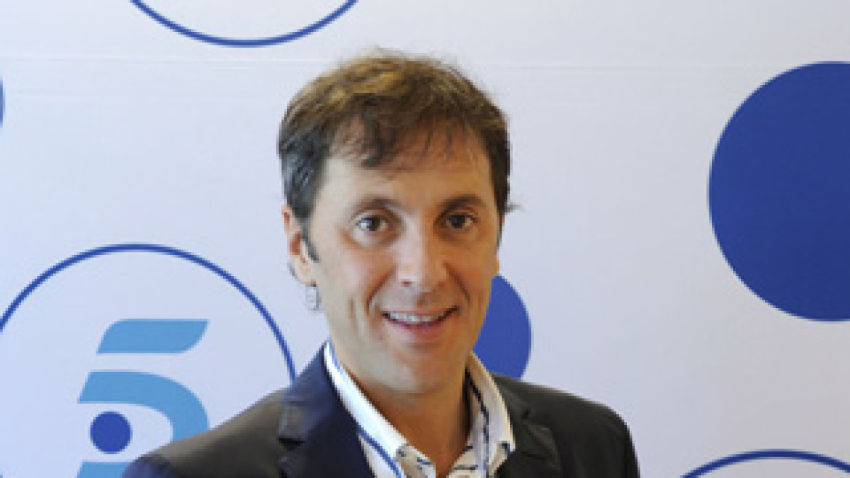 El periodista Paco González se incorpora a Canal 13 TV | Público