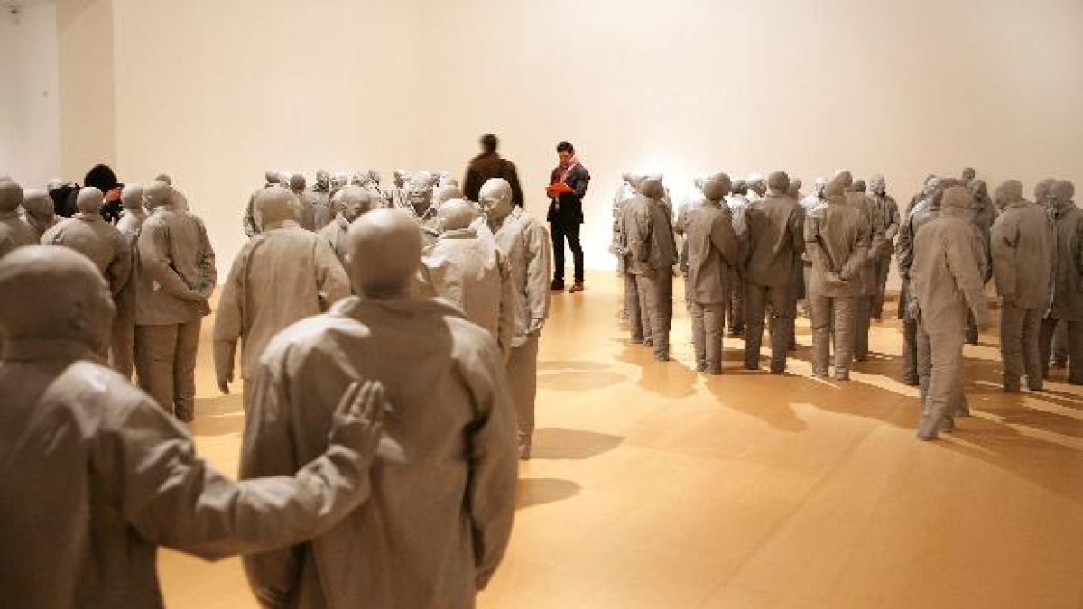 Interpretación en la Tate de una pieza de Juan Muñoz por Iglesias y ...