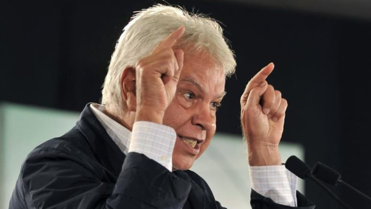 Felipe González: "Si fuese joven, no sería de Podemos, soy una persona ...