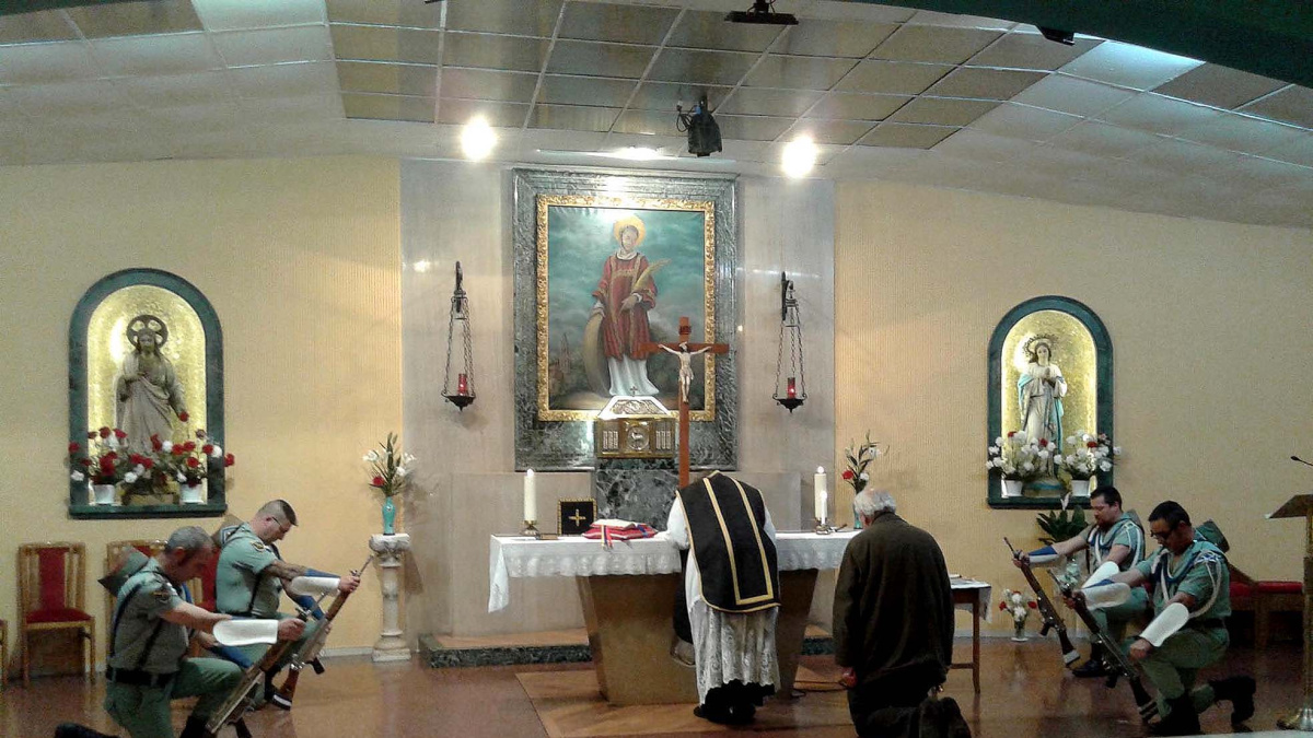 Misa con capellán militar en Alicante en honor de los españoles que ...