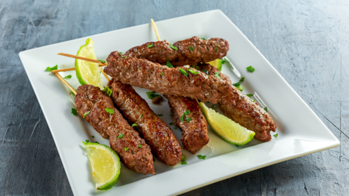 Receta de kefta kebab marroquí: sabrosísimo pincho | Público