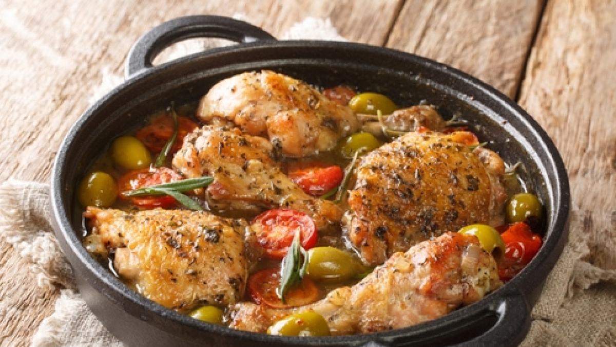 Receta de pollo a la provenzal: un excelente guiso con aceitunas y ...