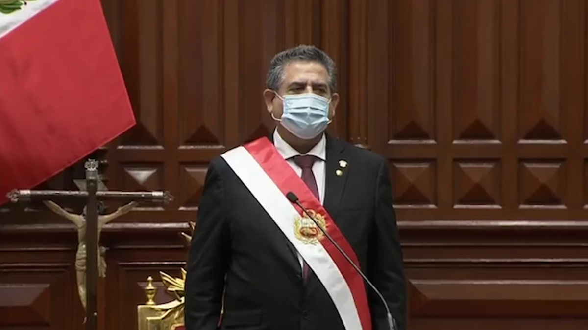 El presidente peruano Manuel Merino dimite de su cargo | Público