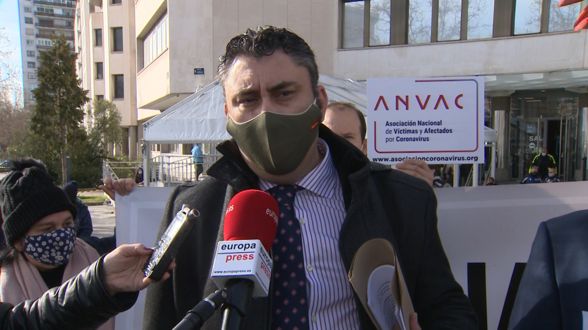 Anvac presenta la primera querella contra Illa tras salir de Sanidad ...