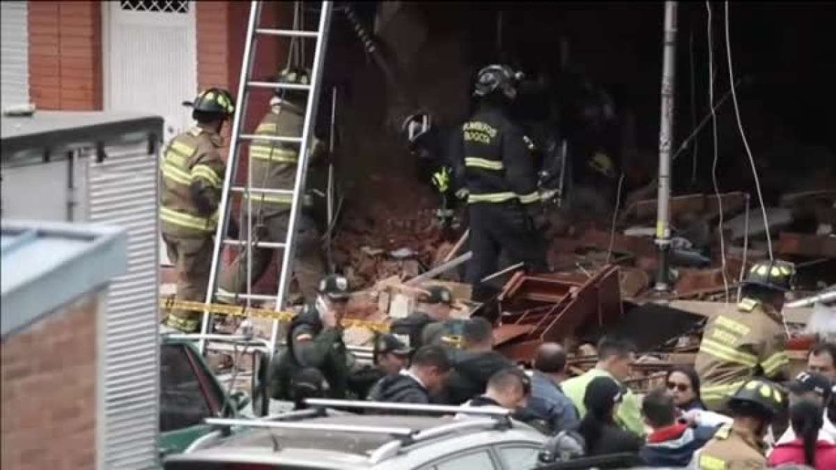 Una impresionante explosión en un edificio de Bogotá causa cuatro ...