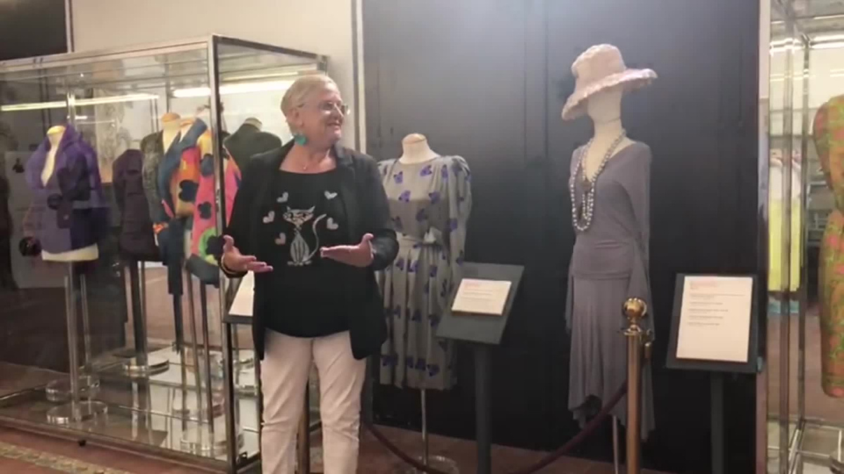 Exposición 'Los Grandes de la Moda en la Seda. Siglo XX. | Público