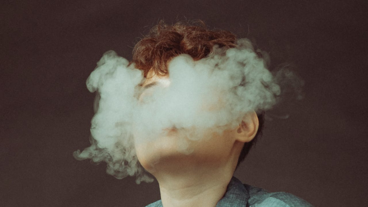 El vapeo, otra forma de fumar que también es perjudicial para la salud ...