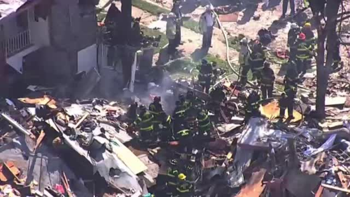 Una gran explosión de gas en Baltimore derrumba tres edificios ...