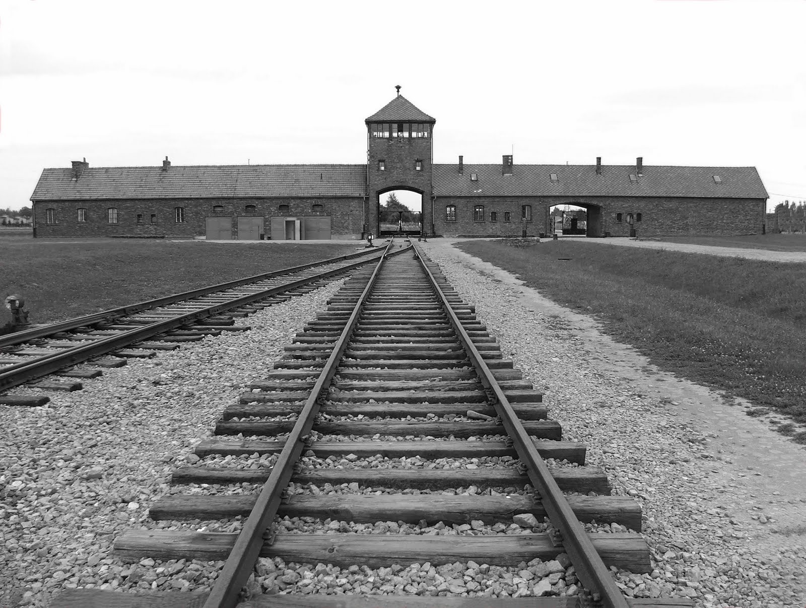 Recorrido por el Holocausto nazi: Auschwitz, Birkenau, Treblinka y el ...