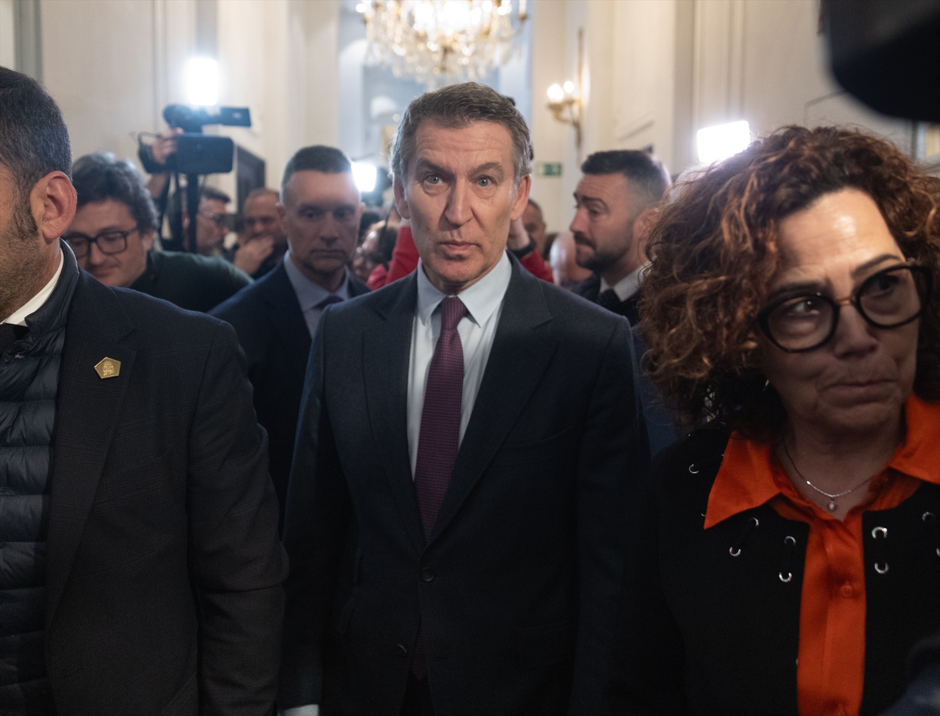 Feijóo se desmarca de las críticas de Pons a Trump | Público